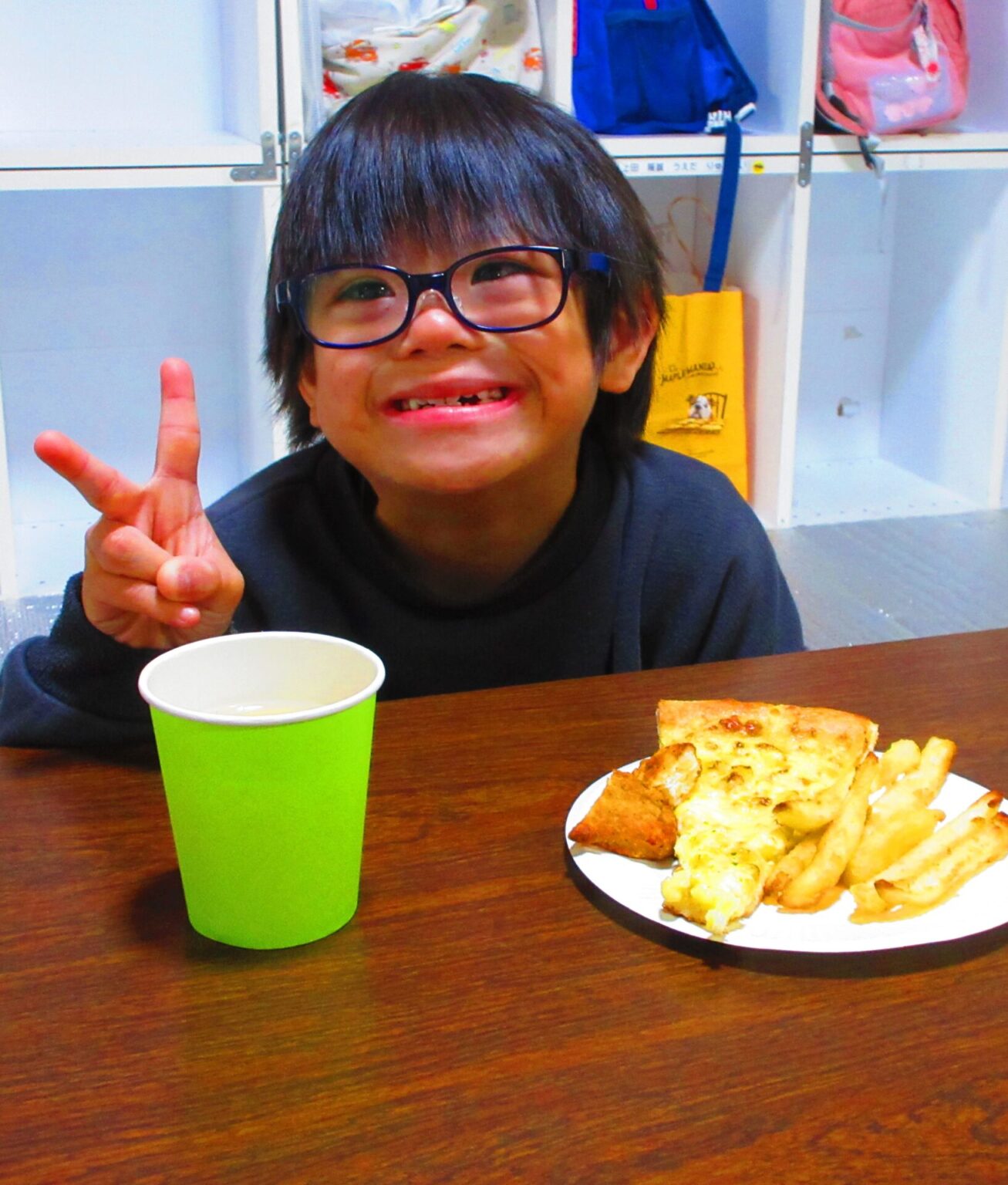 お誕生会＆ピザパーティーの様子 | 指定障害児通所支援事業 放課後等デイサービス・児童発達支援 あるく｜函館市